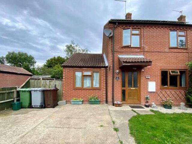 4 Bedroom Semi detached House For Sale In Freethorpe