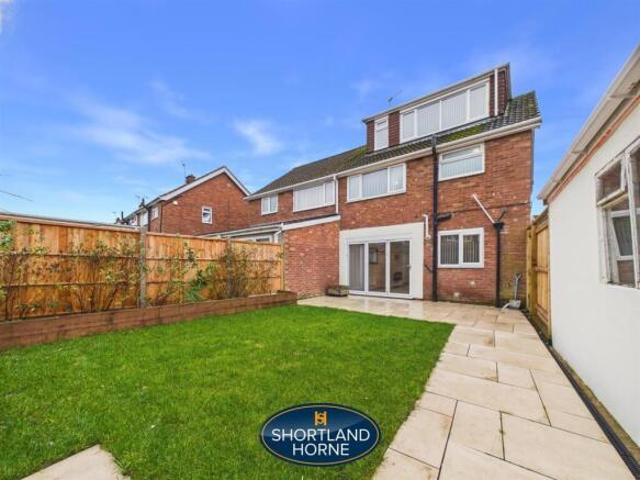 4 bedroom semi detached house for sale in Frilsham Way, Allesley Park, Coventry, CV5