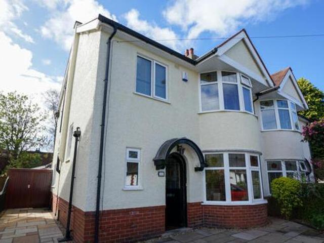 4 Bedroom Semi detached House For Sale In Fulwood