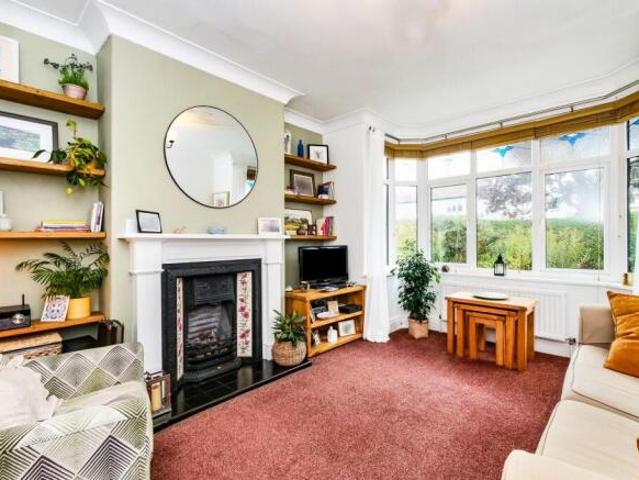 4 bedroom semi detached house for sale in Galtres Avenue, York, YO31