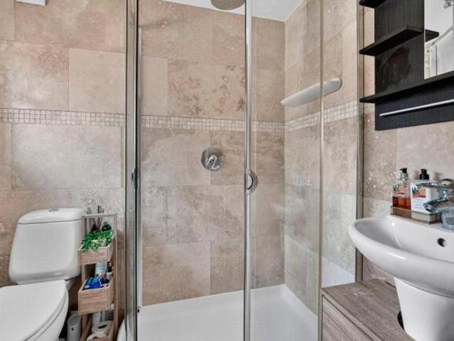 4 bedroom semi detached house for sale in Garston Lane, Watford, Hertfordshire, WD25