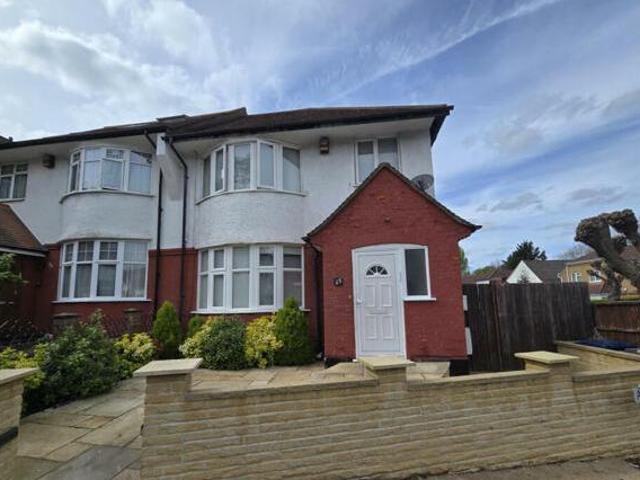 4 Bedroom Semi detached House For Sale In Golders Green