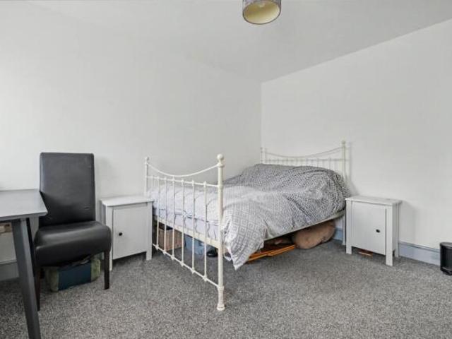 4 bedroom semi detached house for sale in Gloucester Avenue, Chelmsford, CM2