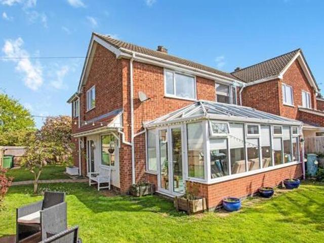 4 Bedroom Semi detached House For Sale In Glinton