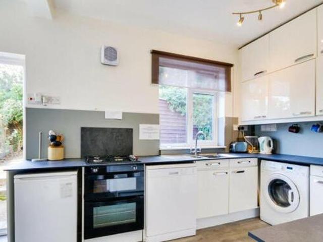 4 Bedroom Semi detached House For Sale In Gravesend, Kent