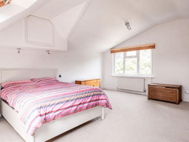4 bedroom semi detached house for sale in Graham Avenue, Brighton, BN1