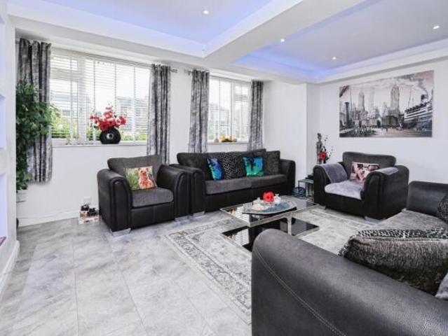 4 bedroom semi detached house for sale in Grangemeadow Road, Liverpool, Merseyside, L25
