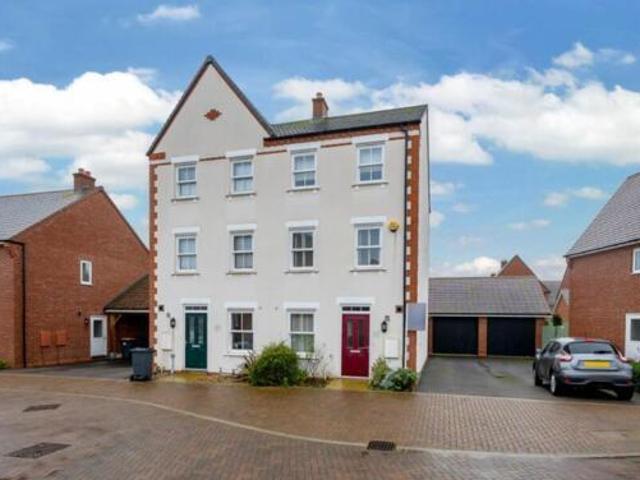 4 Bedroom Semi detached House For Sale In Great Denham