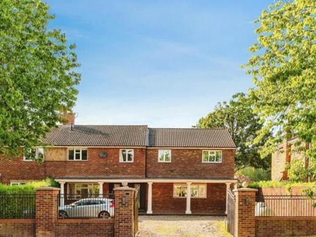 4 Bedroom Semi detached House For Sale In Grimsby, Lincolnshire