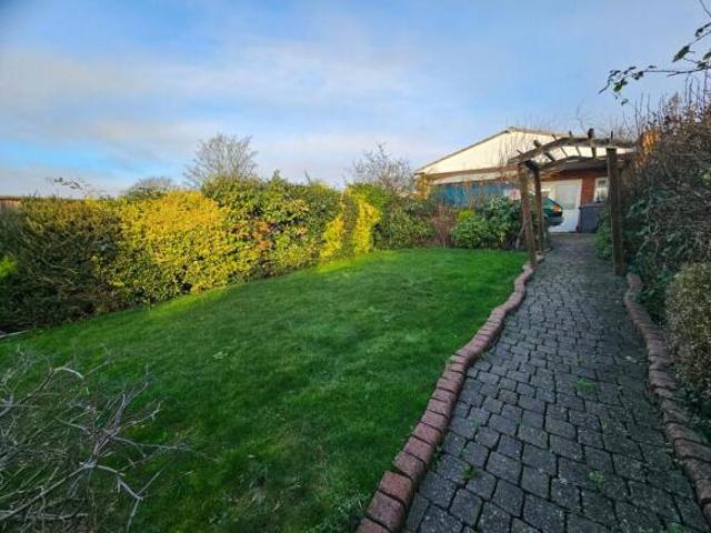 4 bedroom semi detached house for sale in Gwendolen Road, Leicester, LE5