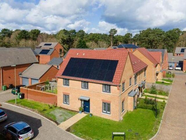 4 Bedroom Semi detached House For Sale In Hampshire