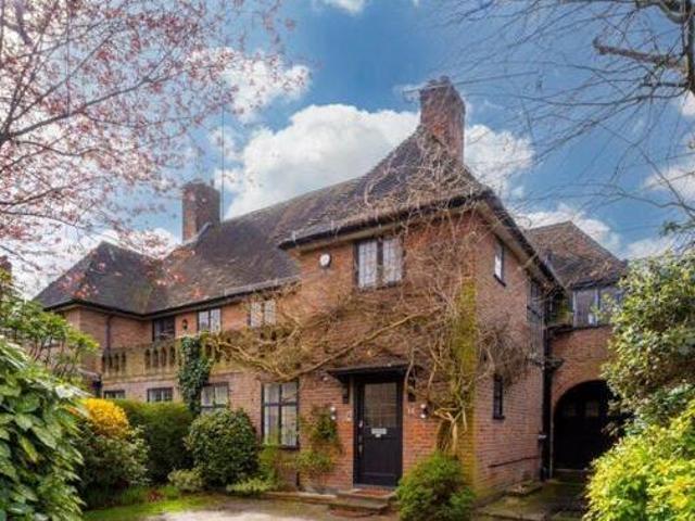 4 Bedroom Semi detached House For Sale In Hampstead Garden Suburb