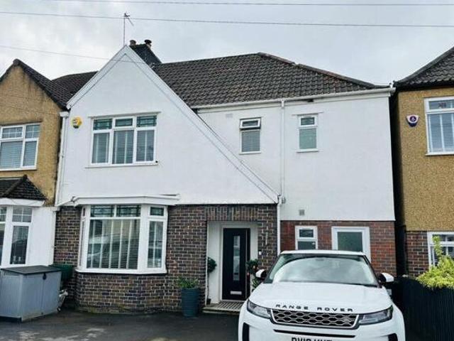 4 Bedroom Semi detached House For Sale In Hanham