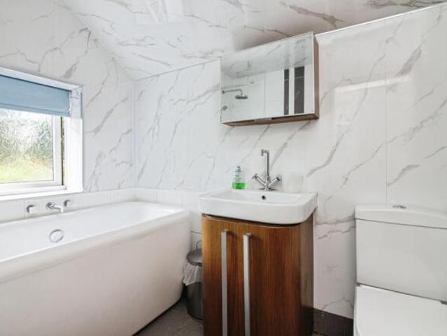 4 bedroom semi detached house for sale in Hagley Road West, Oldbury, West Midlands, B68