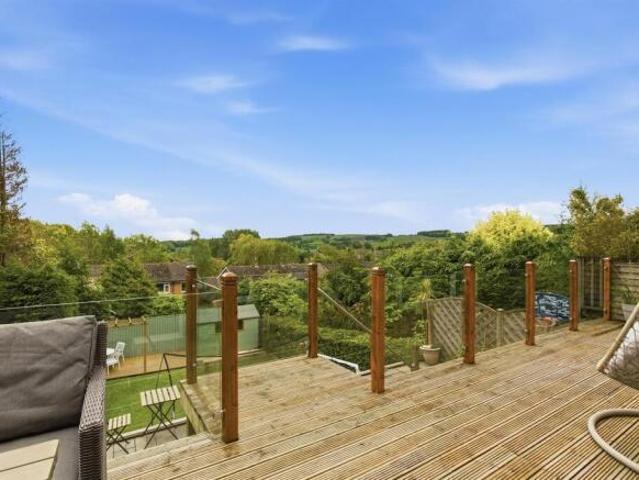 4 bedroom semi detached house for sale in Hallamshire Road, Sheffield, S10