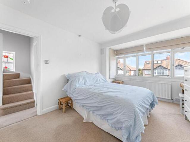 4 bedroom semi detached house for sale in Halstead Road, Harrogate, HG2
