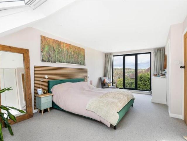 4 bedroom semi detached house for sale in Harts Lane, Exeter, EX1