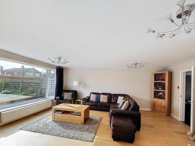 4 Bedroom Semi detached House For Sale In Harlow