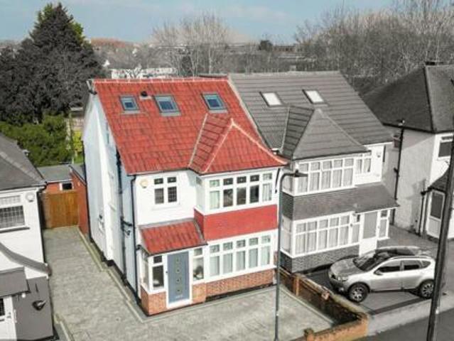 4 Bedroom Semi detached House For Sale In Harrow
