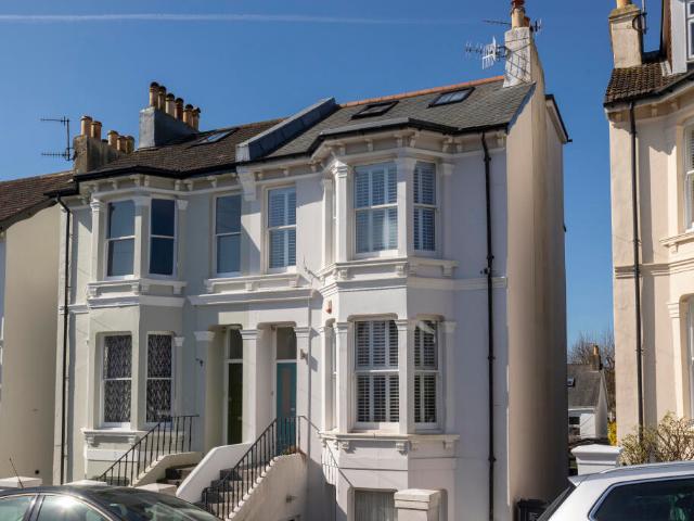 4 bedroom semi detached house for sale in Havelock Road, Brighton, BN1