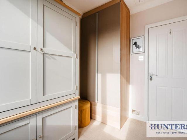 4 bedroom semi detached house for sale in Hawthorn Road, Yeadon, Leeds, LS19