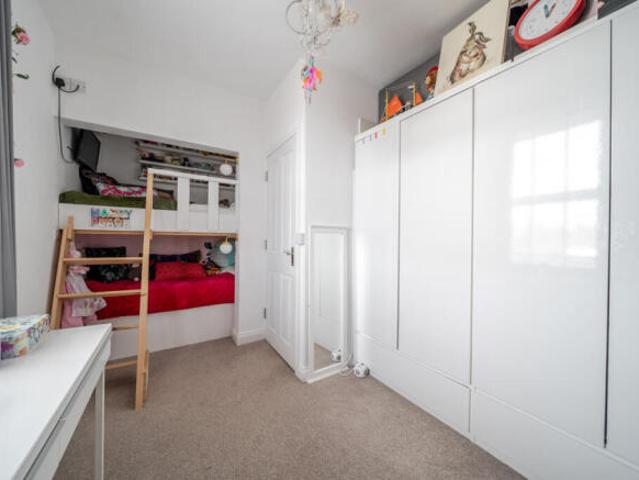 4 bedroom semi detached house for sale in Haywards Road, Cheltenham, GL52