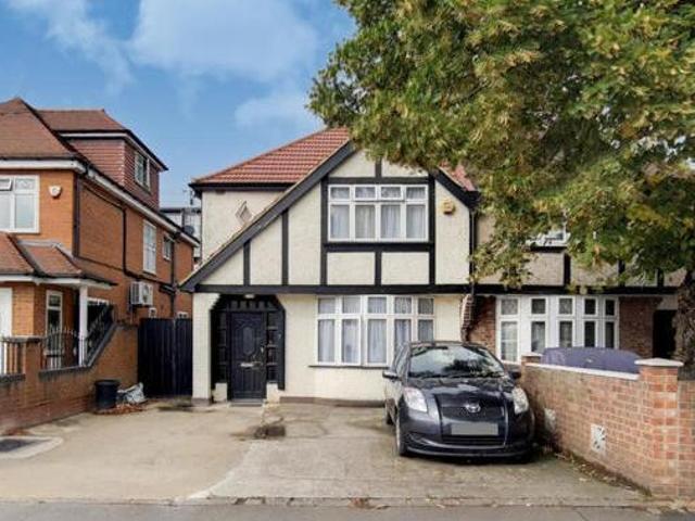 4 Bedroom Semi detached House For Sale In Hayes