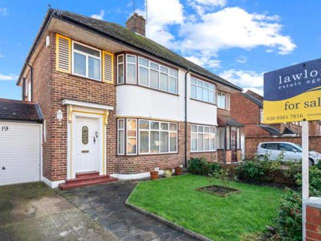 4 Bedroom Semi detached House For Sale In Hayes, Middlesex