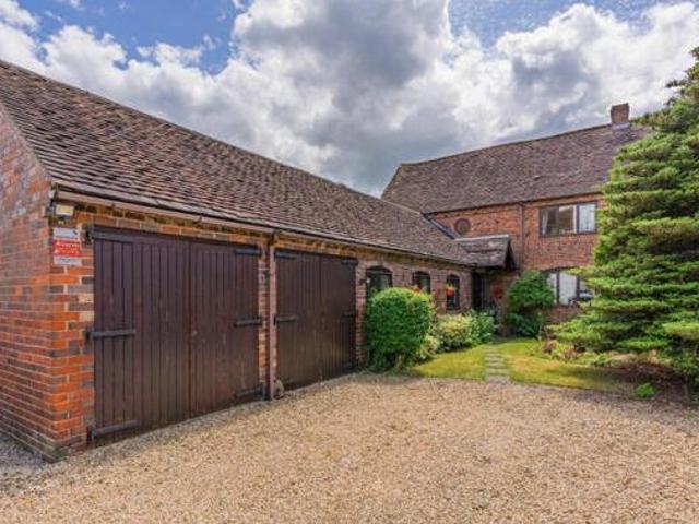 4 Bedroom Semi detached House For Sale In Hayley Green