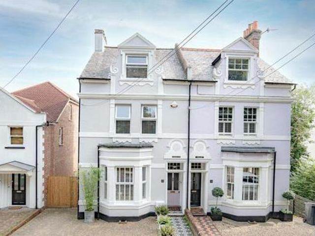 4 Bedroom Semi detached House For Sale In Hemel Hempstead, Hertfordshire
