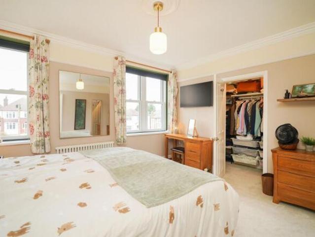 4 bedroom semi detached house for sale in Hemper Lane, Sheffield, S8