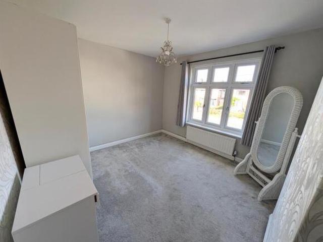 4 bedroom semi detached house for sale in Henley Road, Coventry, CV2