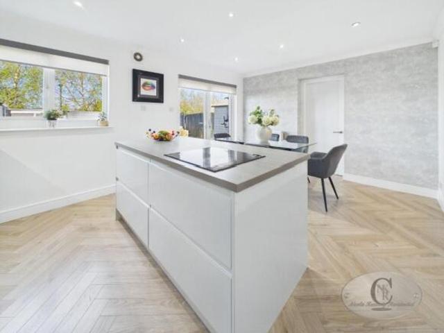 4 bedroom semi detached house for sale in Heather Gardens, Uddingston, G71