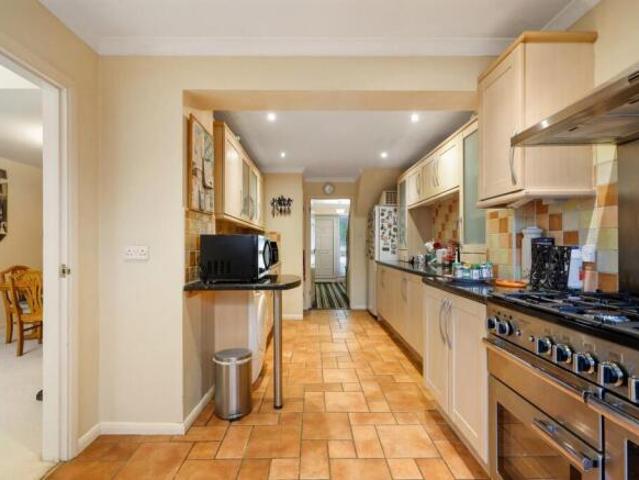 4 bedroom semi detached house for sale in Heathfield Road, Broomfield, CM1