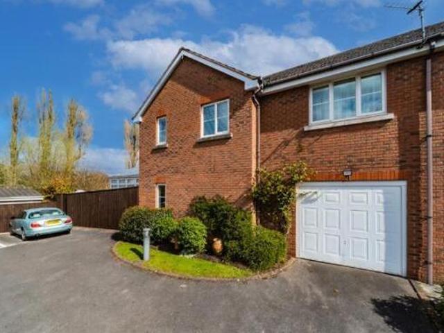 4 Bedroom Semi detached House For Sale In Heald Green