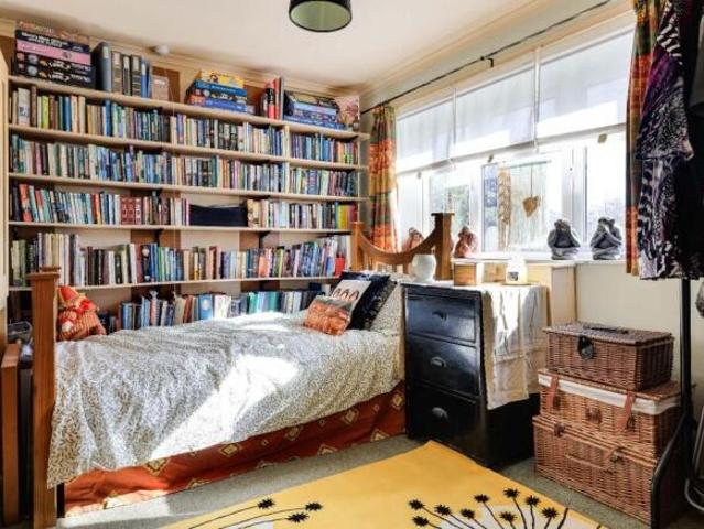 4 bedroom semi detached house for sale in Hinton Avenue, Cambridge, CB1