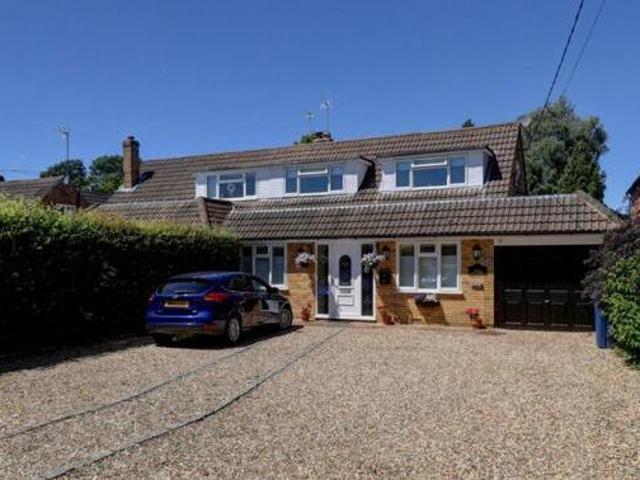 4 Bedroom Semi detached House For Sale In High Wycombe, Buckinghamshire
