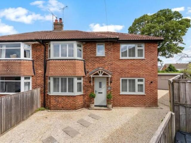4 bedroom semi detached house for sale in Hill Top Mount, Harrogate, HG1