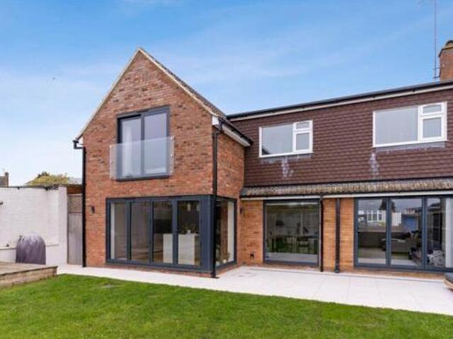 4 Bedroom Semi detached House For Sale In Hitchin