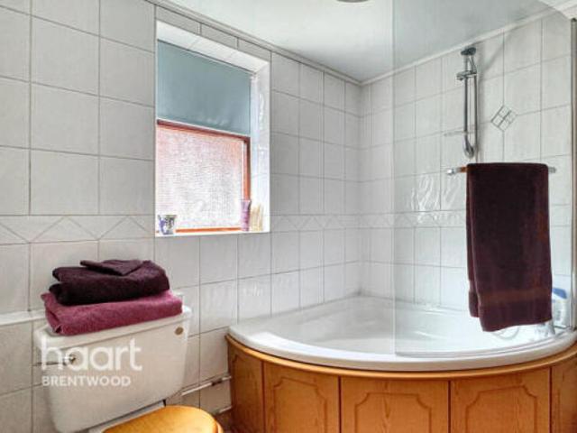4 bedroom semi detached house for sale in Hook End Road, Brentwood, CM15