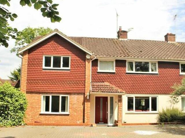 4 Bedroom Semi detached House For Sale In Hook