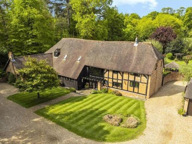 4 Bedroom Semi detached House For Sale In Hook