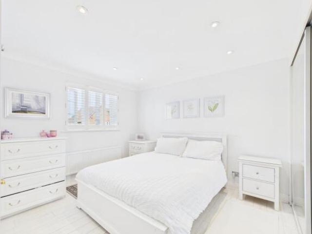 4 bedroom semi detached house for sale in Holcot Lane, Anchorage Park, Portsmouth, PO3