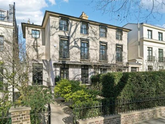 4 bedroom semi detached house for sale in Holland Park Avenue, London, W11