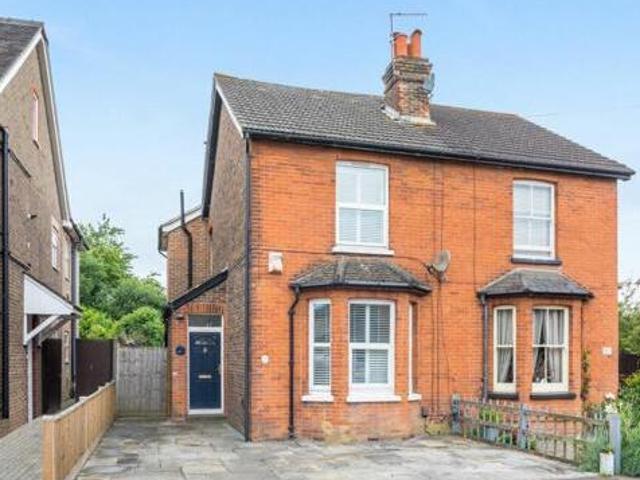 4 Bedroom Semi detached House For Sale In Horley