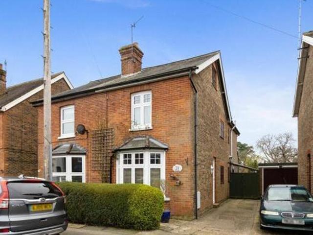 4 Bedroom Semi detached House For Sale In Horley