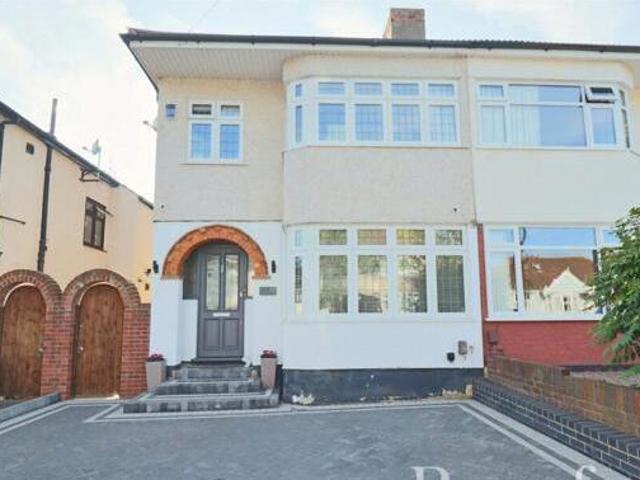 4 Bedroom Semi detached House For Sale In Hornchurch