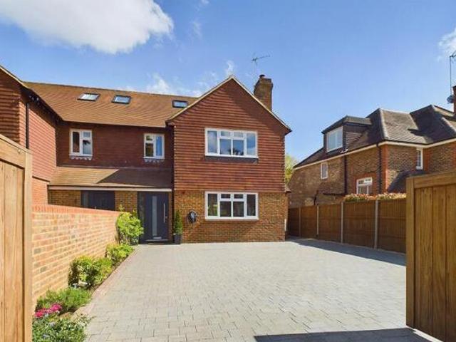 4 Bedroom Semi detached House For Sale In Horsham