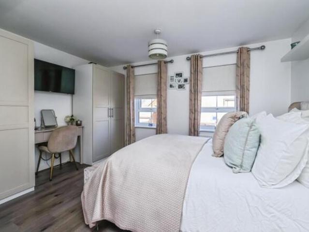 4 bedroom semi detached house for sale in Houghton Drive, Nottingham, NG8