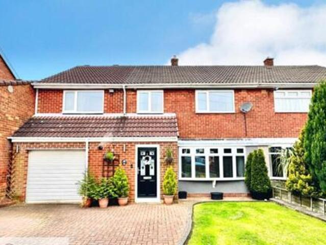 4 Bedroom Semi detached House For Sale In Houghton Le Spring, Tyne And Wear